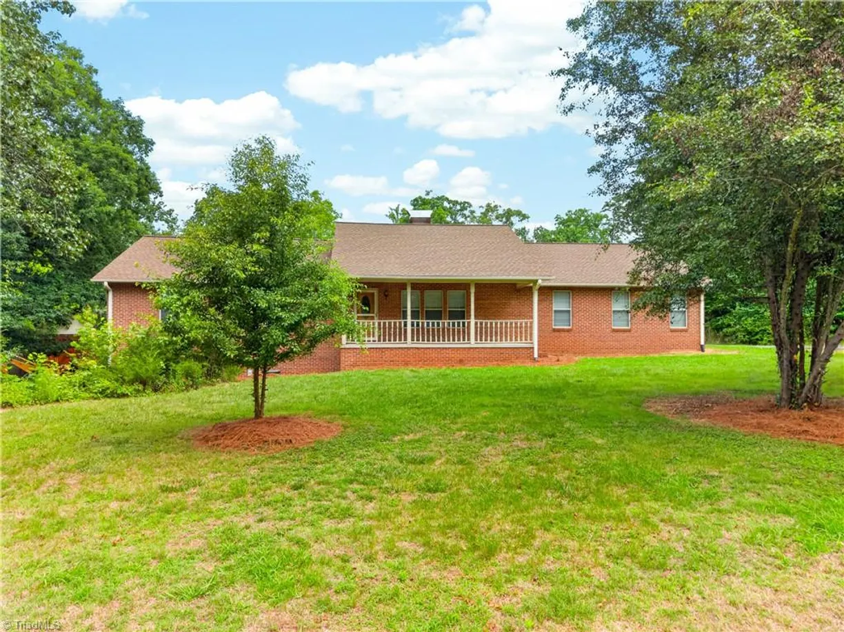 8976 US Highway 64 W, Trinity, NC 27370 Property for sale