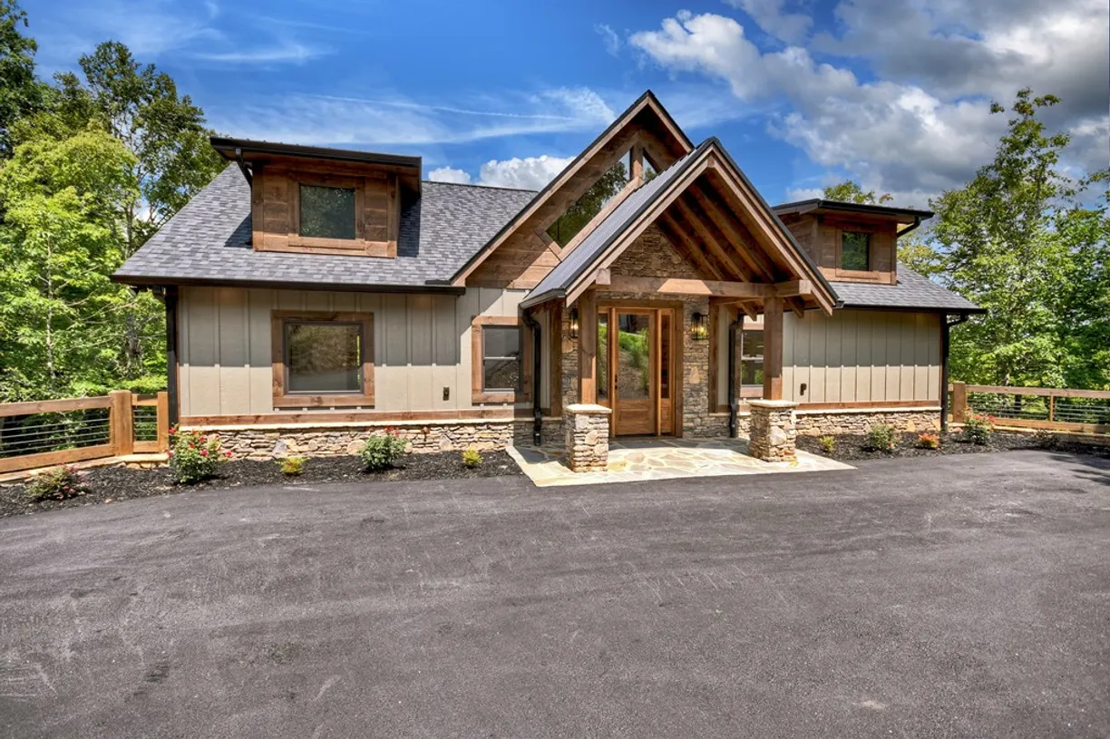 411 Amber Ridge, Blue Ridge, GA 30513 Property for sale