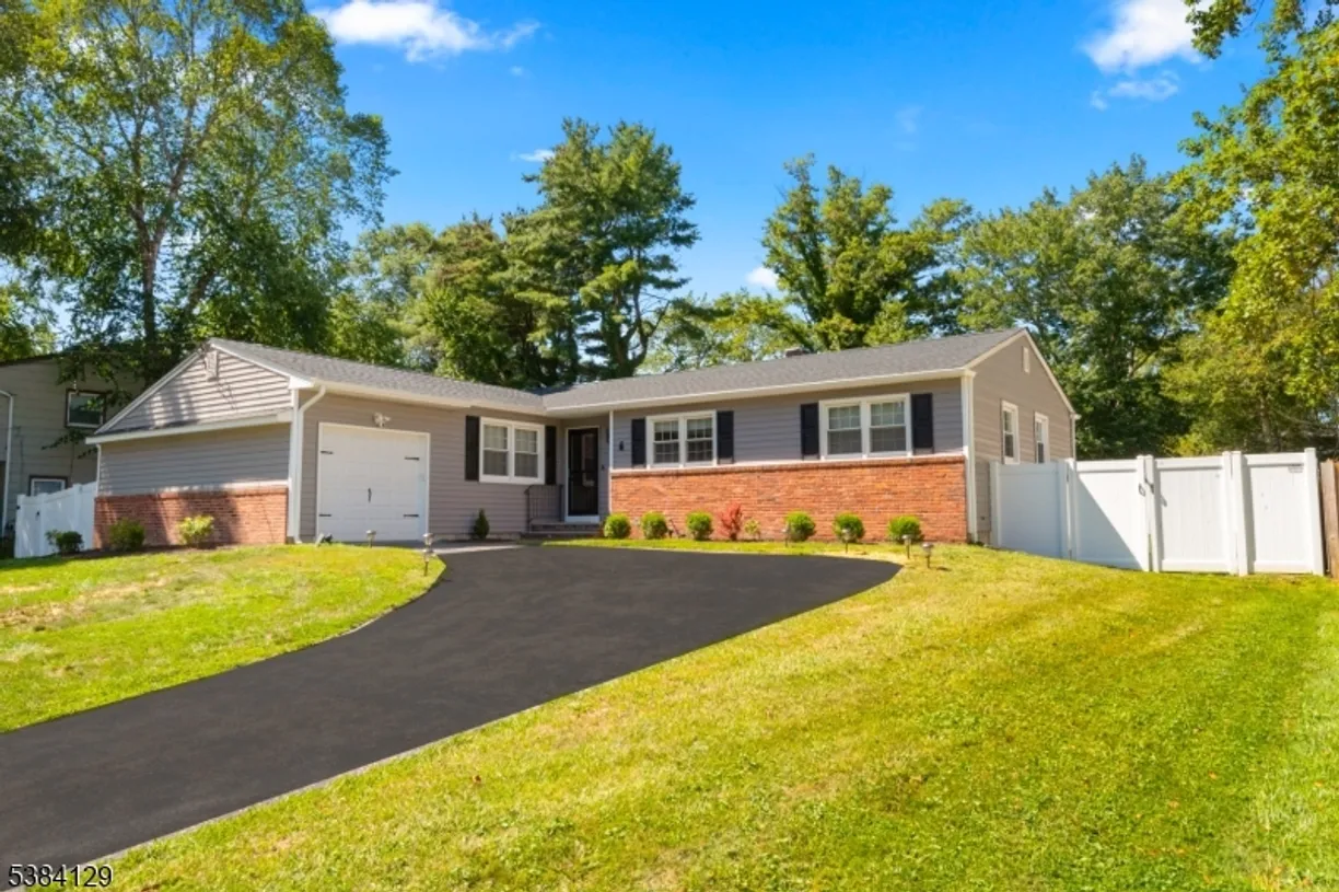 6 Hillsdale Rd, Lawrence Twp., NJ 08648 Property for sale