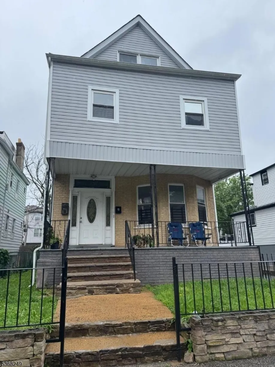 38 Cambridge St #2, East Orange City, NJ 07018 Property for rent