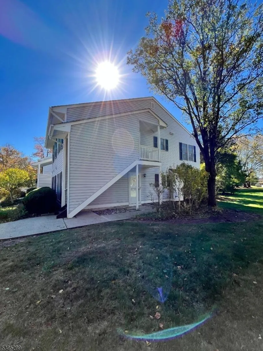 133 Mockingbird Court, Readington Twp., NJ 08887 Property for rent