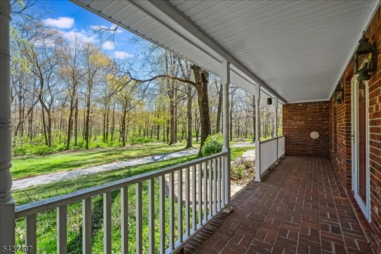 6 Fleming Court, Washington Twp., NJ 07853 Property for sale