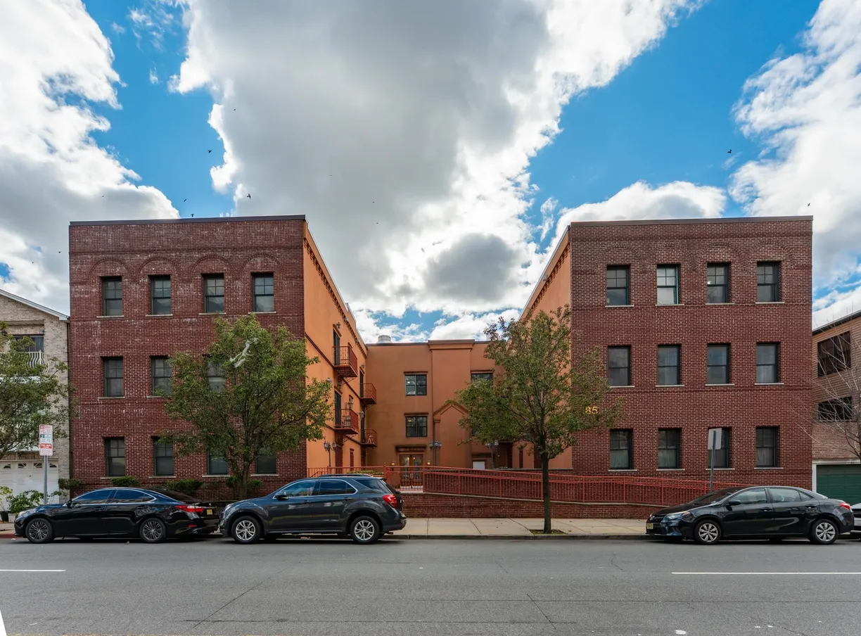 85 BROADWAY #2H, JC, Journal Square, NJ 07306 Property for rent