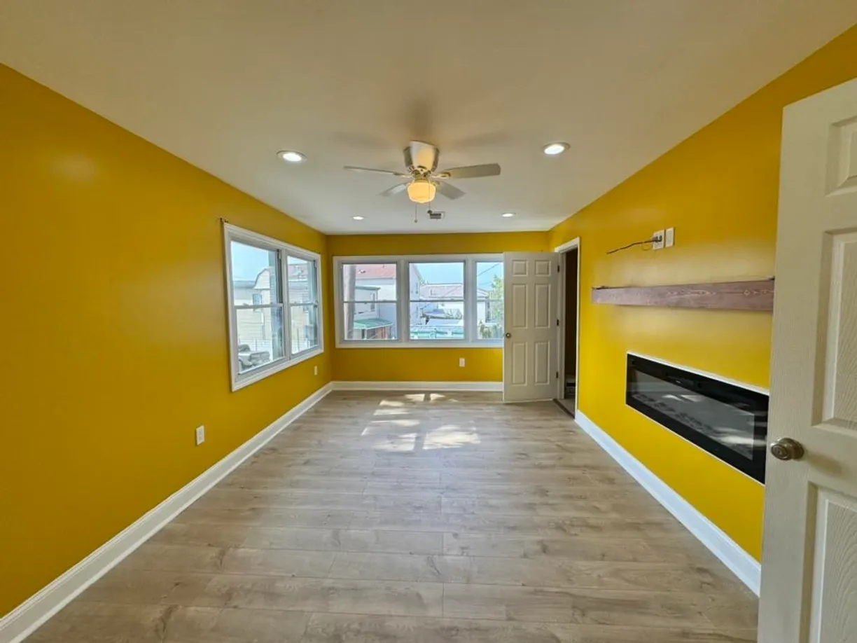 72 STERLING AVE #B, JC, West Bergen, NJ 07305 Property for rent