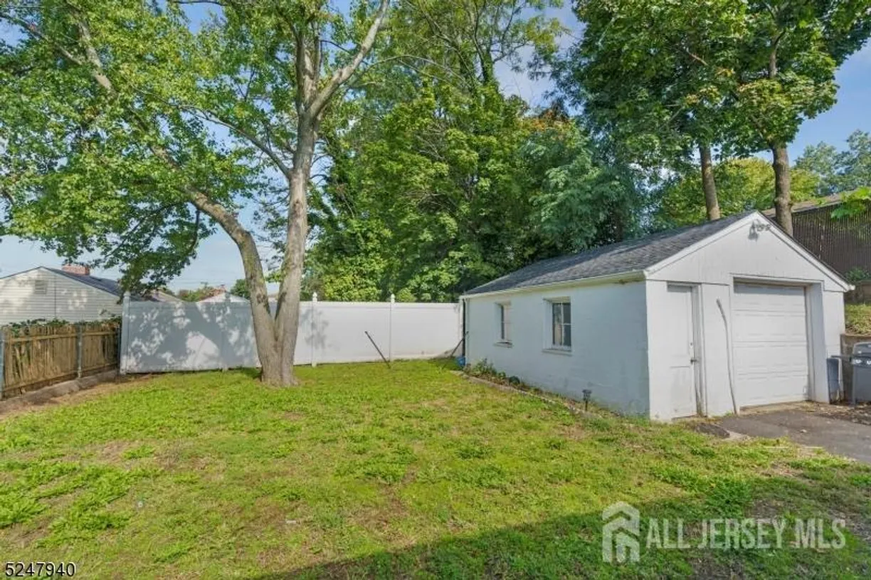 67 Woodland Avenue, Woodbridge Proper, NJ 08863 Property for rent