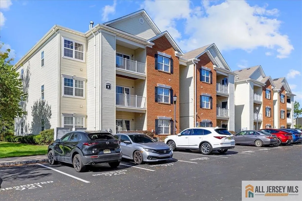 932 Del Negro Court, South Plainfield, NJ 07080 Property for rent