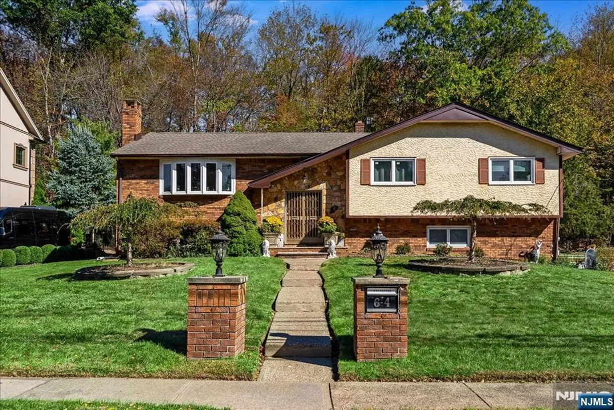 64 Kiwanis, Wayne, NJ 07470 Property for sale