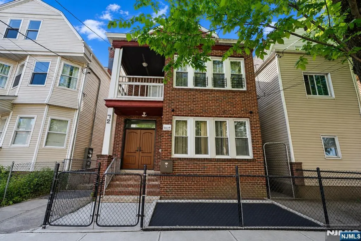 72 Seymour #3rd Floor, Newark, NJ 07108 Property for rent