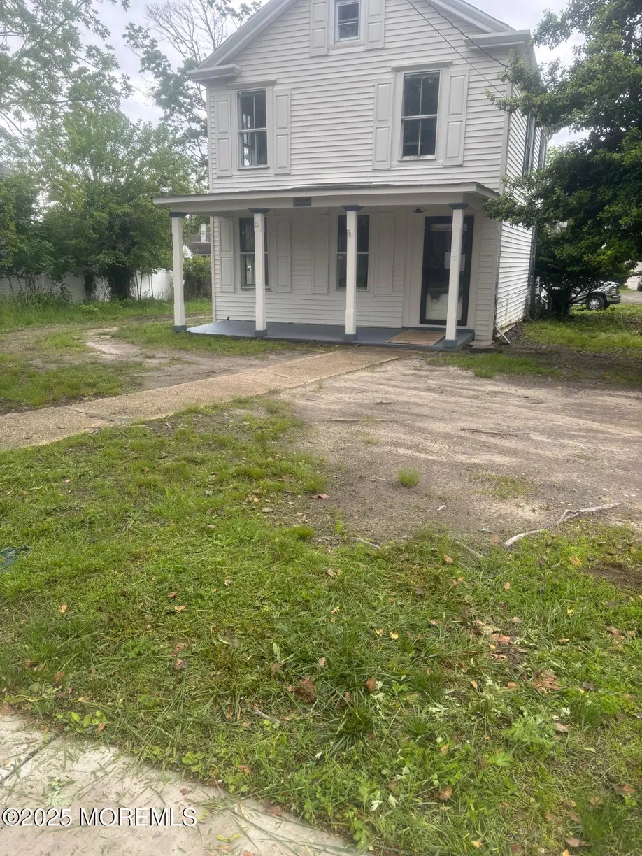 246 Roosevelt Avenue #Front House, Oakhurst, NJ 07755 Property for rent