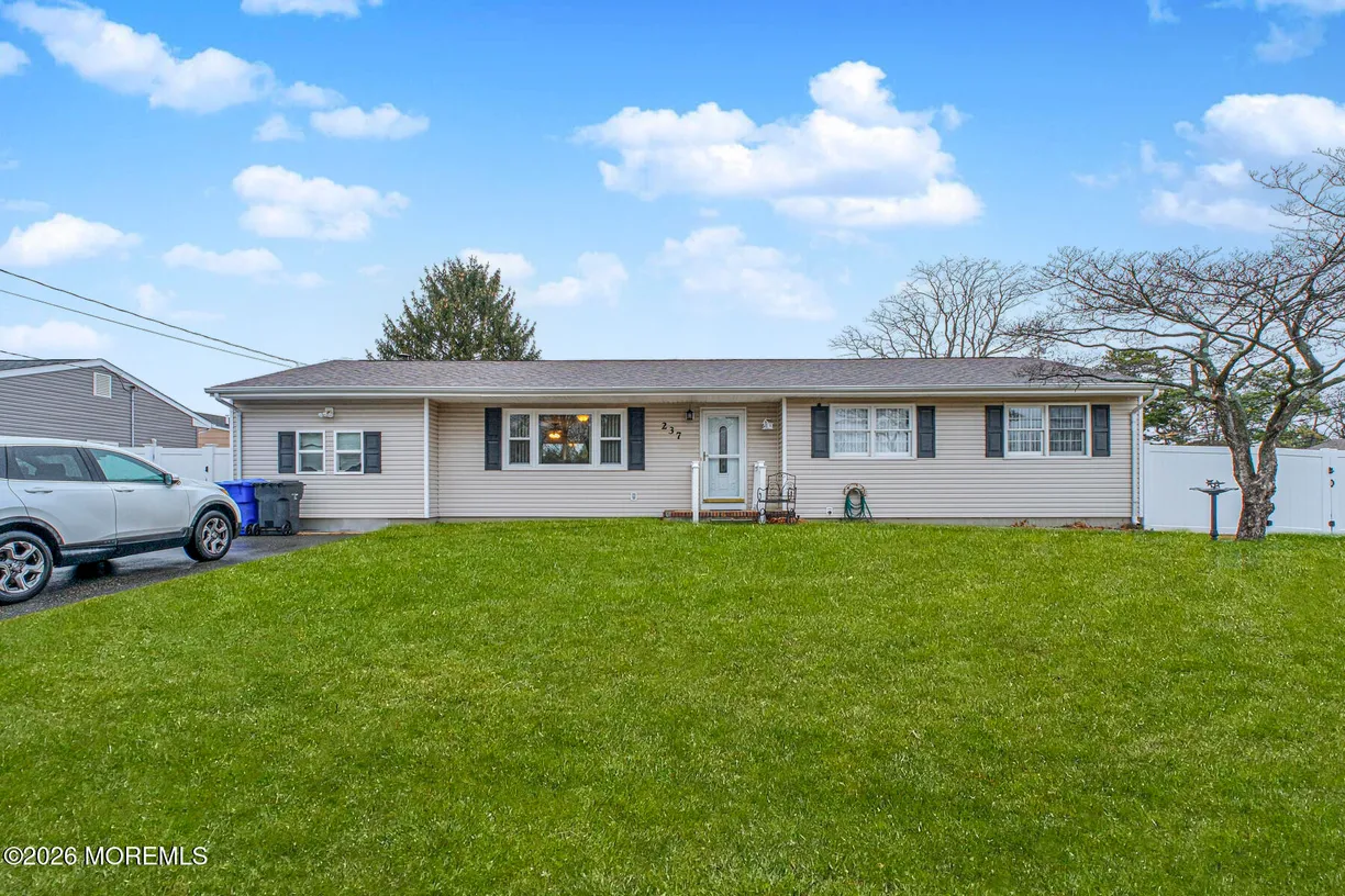 237 Pine Tree Drive, Brick, NJ 08723 Property for sale