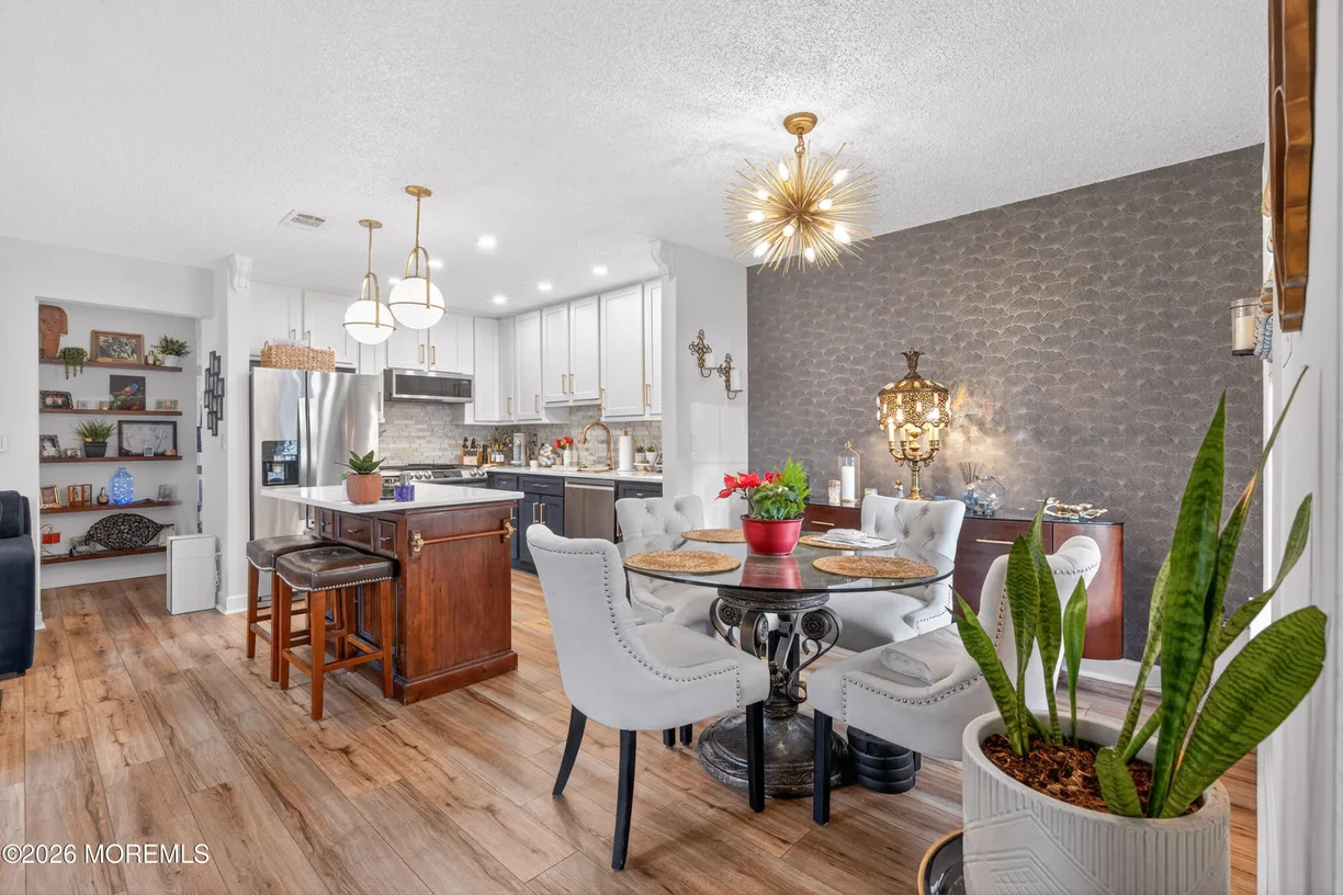 400 Daisy Court, Jackson, NJ 08527 Property for sale