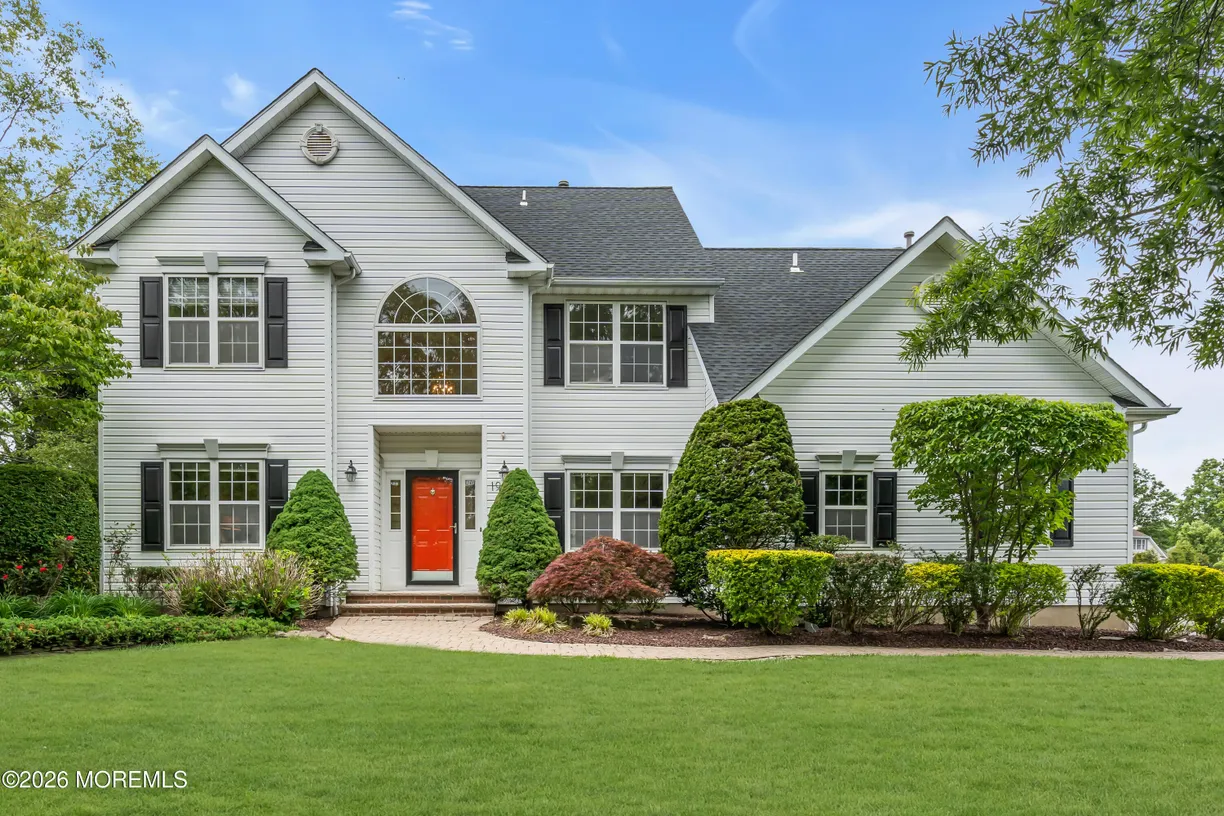 19 Outlook Lane, Freehold, NJ 07728 Property for sale