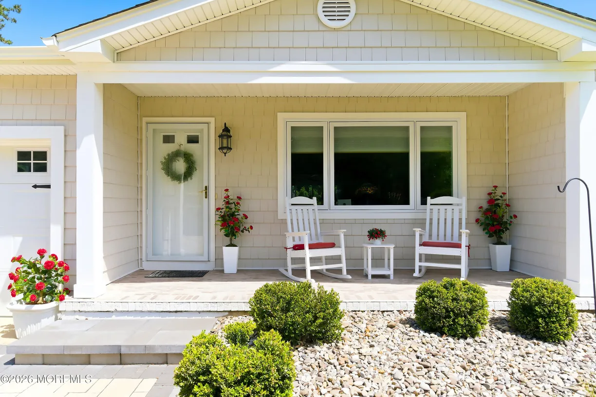 16 Crescent Drive, Toms River, NJ 08757 Property for sale