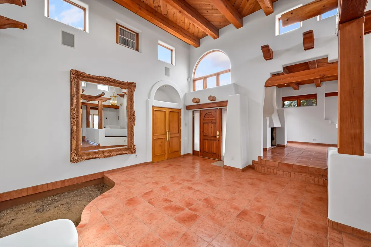 1079 Encantado Drive, Santa Fe, NM 87501 Property for sale