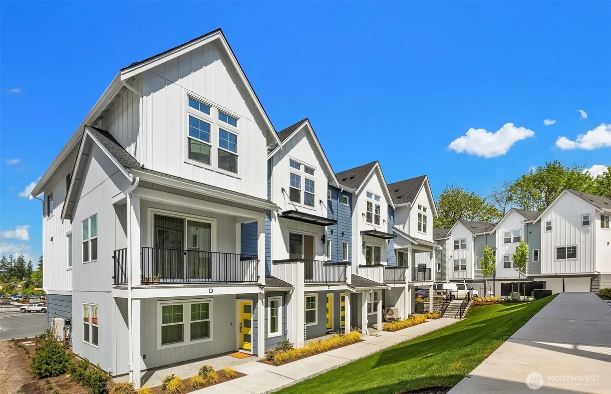 9014 NE 203rd Lane #B, Bothell, WA 98011 Property for sale