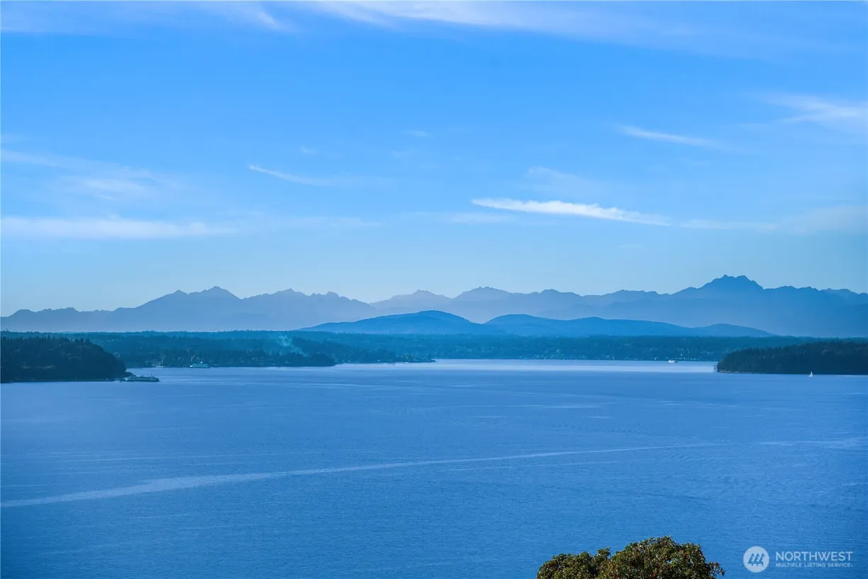 10245 Marine View Drive, Seattle, WA 98146 Property for sale