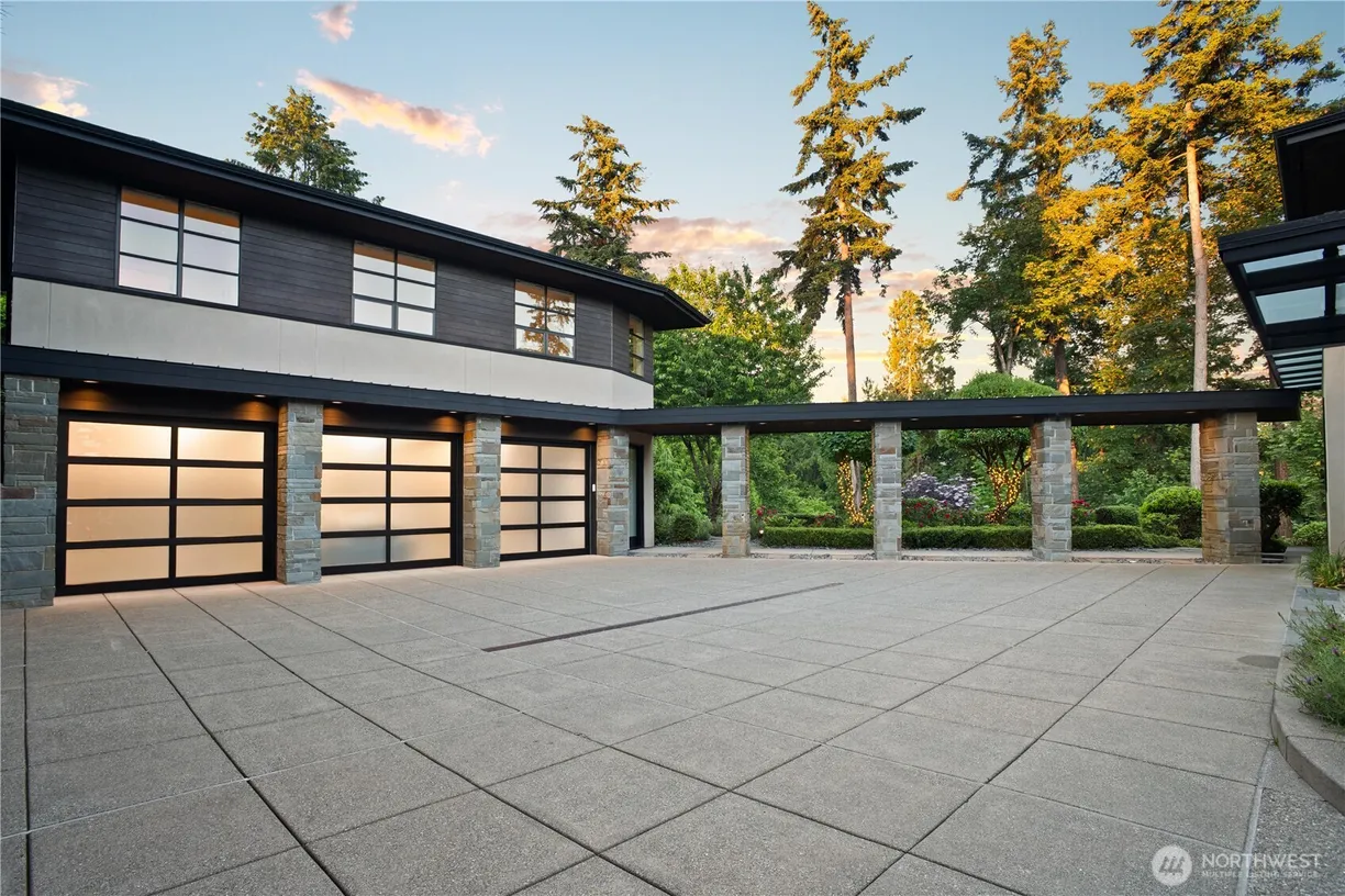 9632 Lake Washington Boulevard NE, Bellevue, WA 98004 Property for sale