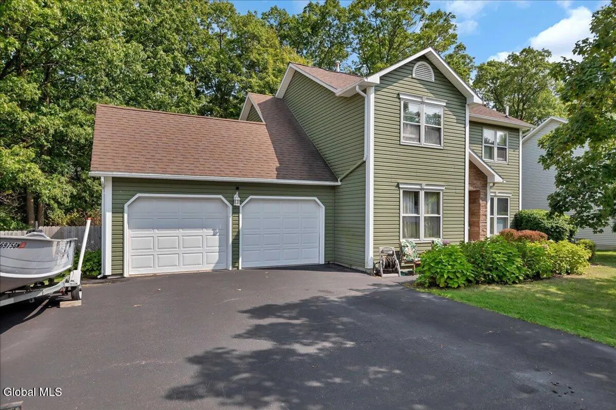 65 Magnolia Circle, Ravena, NY 12143 Property for sale