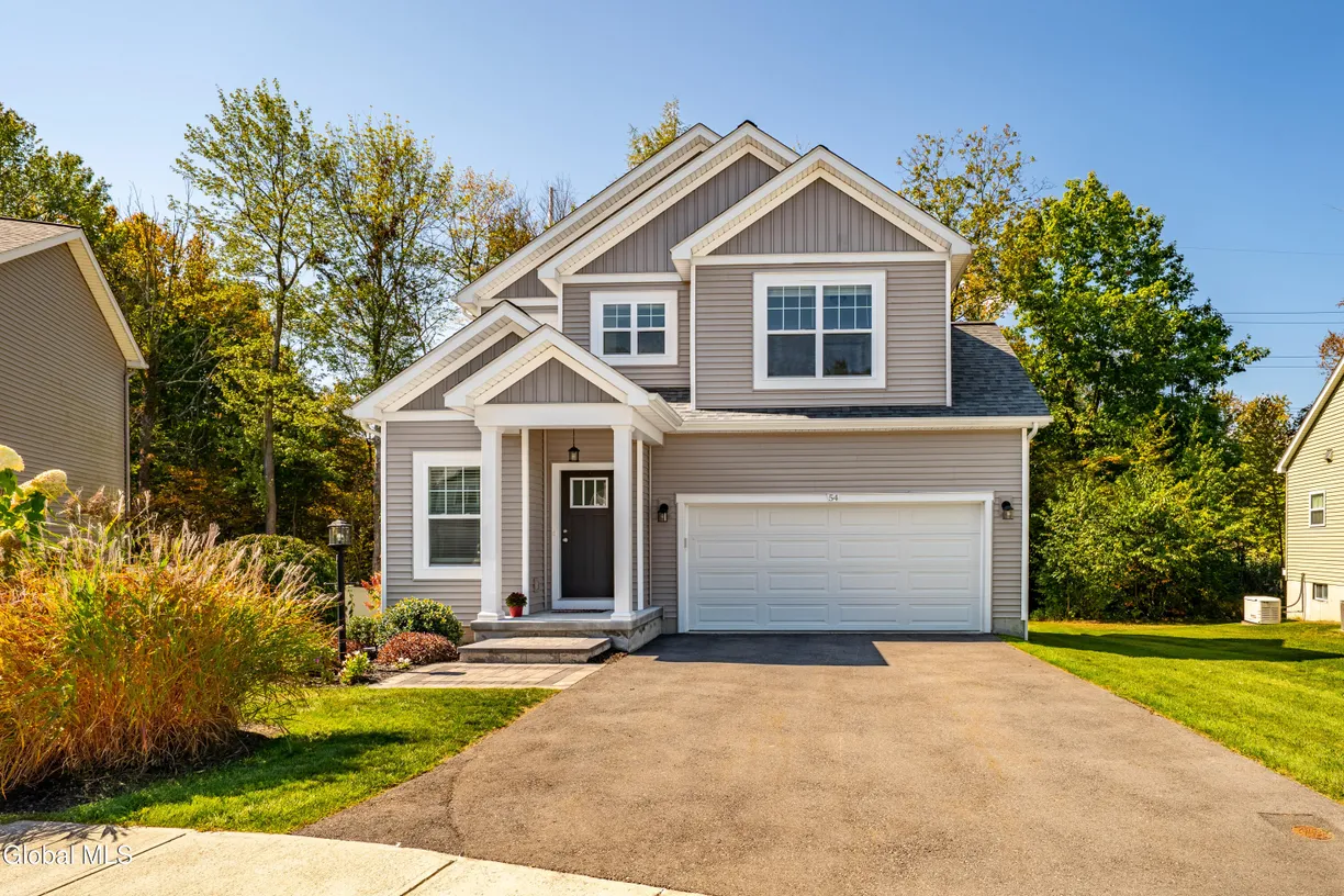 54 Vettura Court, Malta, NY 12020 Property for sale