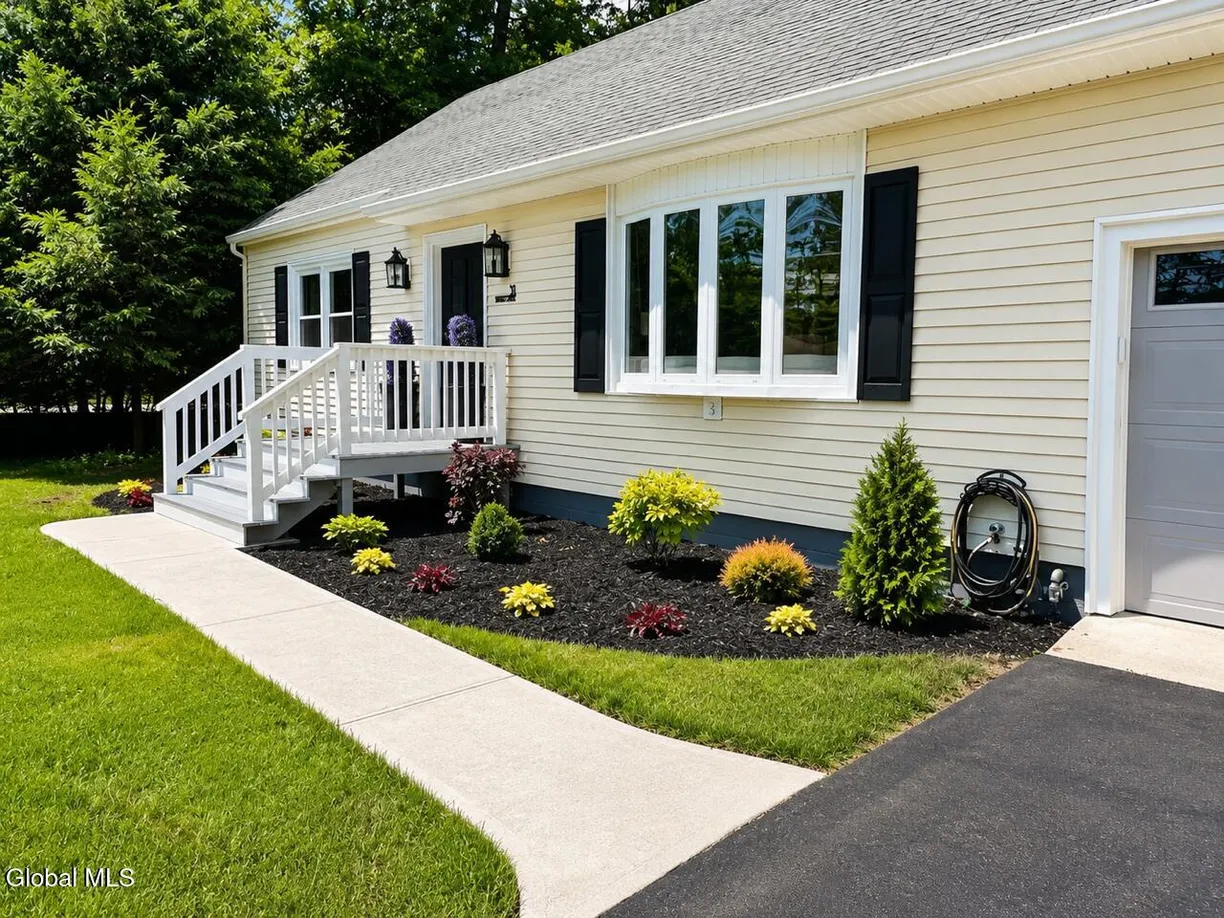 31 Arbutus Drive, Queensbury, NY 12804 Property for sale