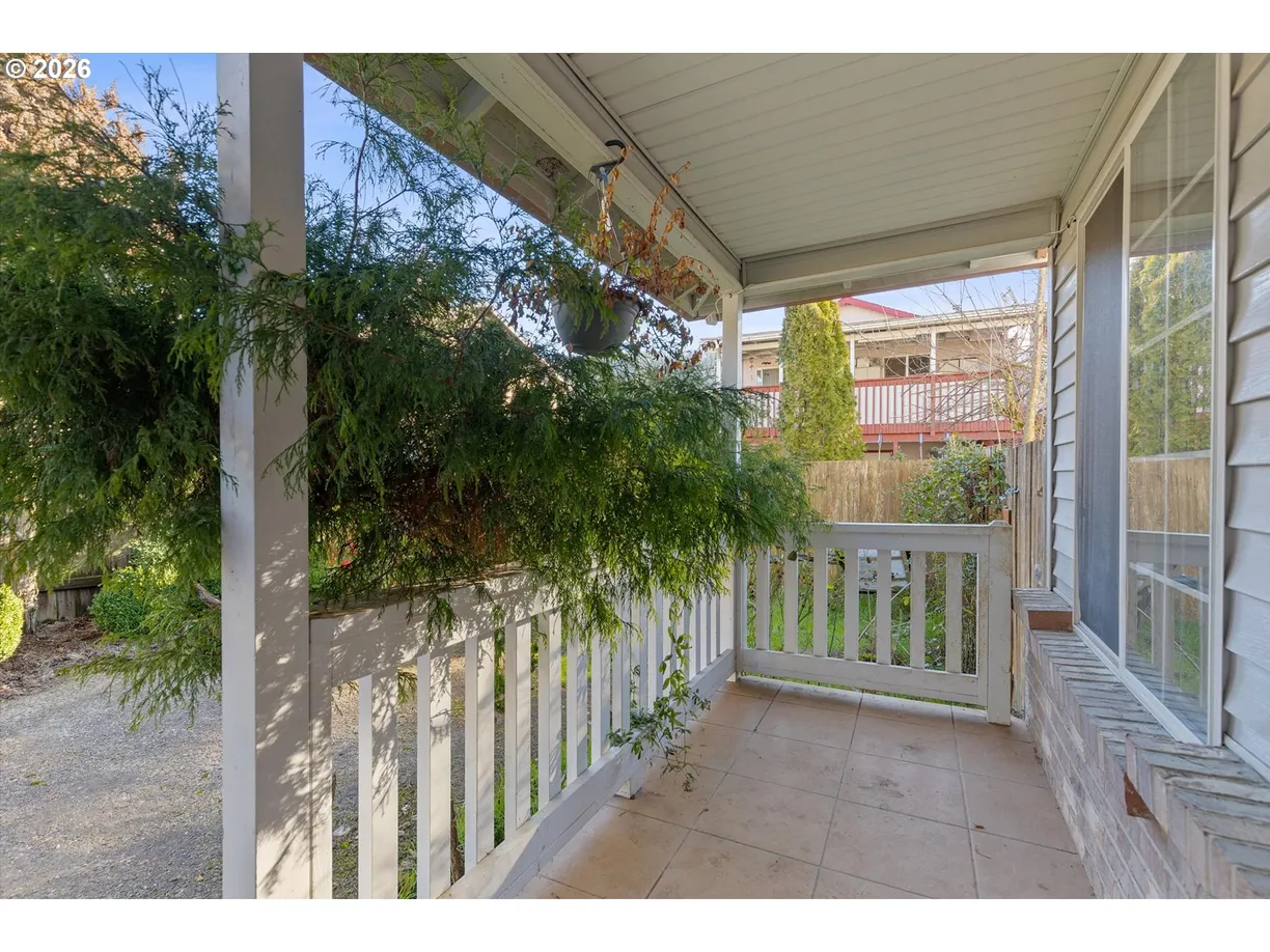 14142 SE BUSH, Portland, OR 97236 Property for sale