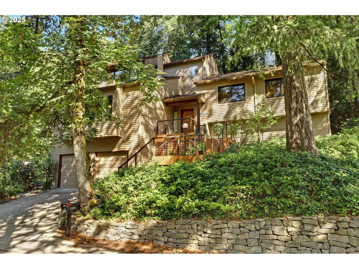 1125 SW WESTWOOD, Portland, OR 97239 Property for sale