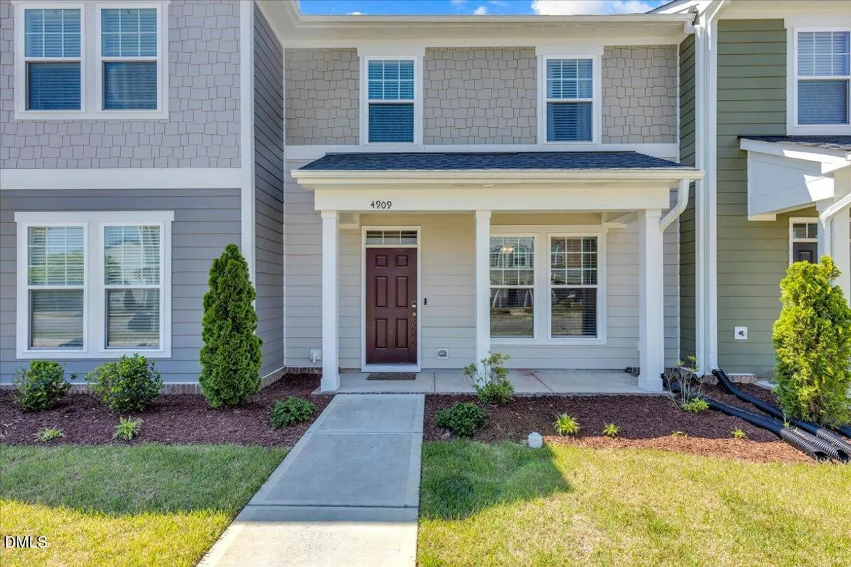4909 Crescent Square, Raleigh, NC 27616 Property for sale
