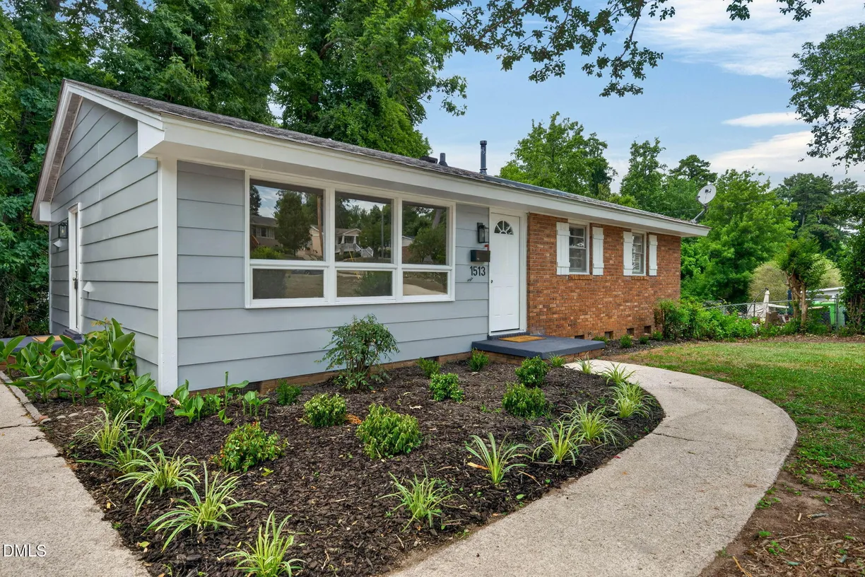 1513 N King Charles, Raleigh, NC 27610 Property for sale