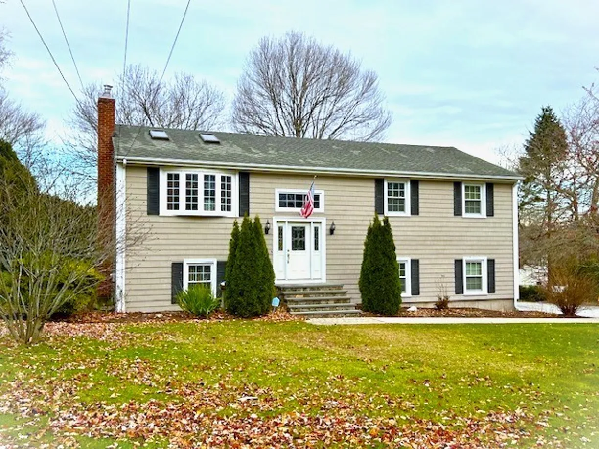 3 Betsy, Bristol, RI 02809 Property for sale