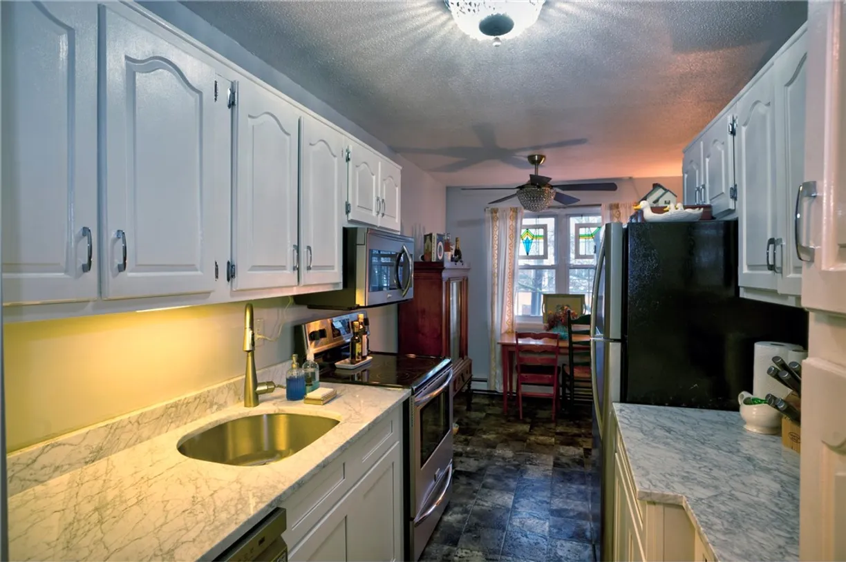 43 Bullocks Point #4A, East Providence, RI 02915 Property for sale