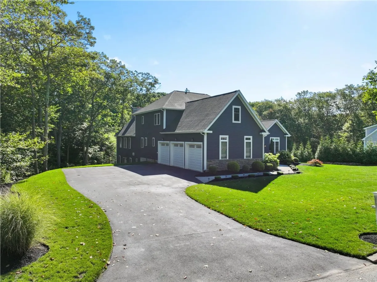 25 Rock Way, East Greenwich, RI 02818 Property for sale