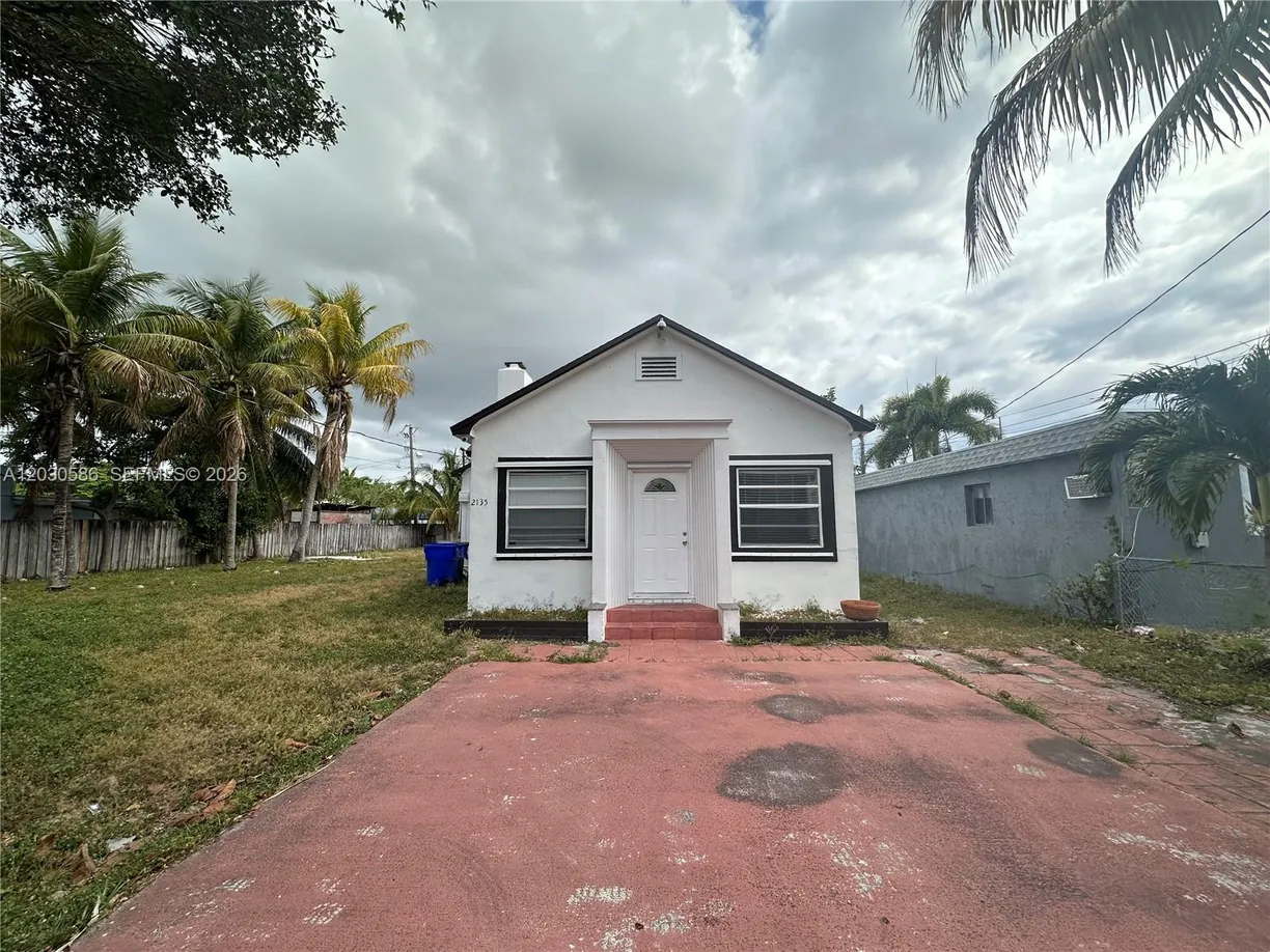 2135 Lincoln Street, Hollywood, FL 33020 Property for rent