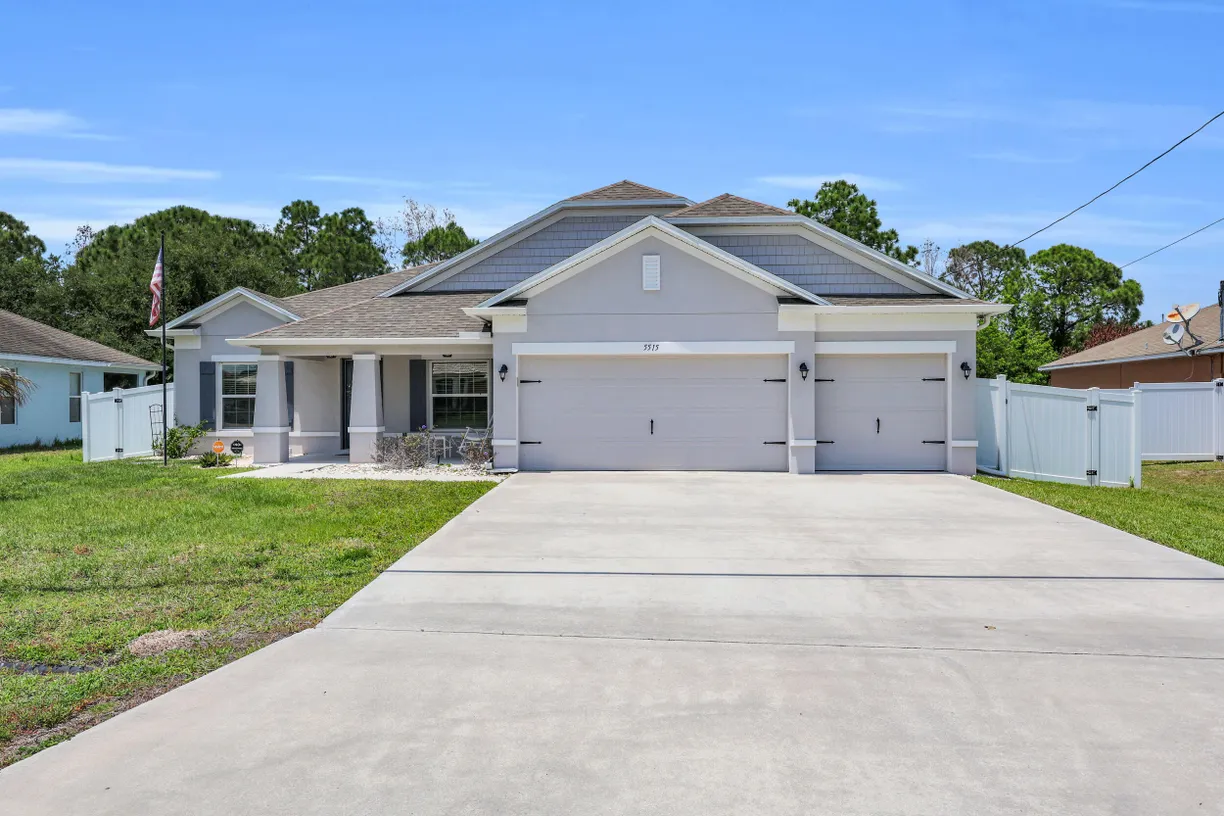 5515 NW Whitecap Road, Port St Lucie, FL 34986 Property for sale