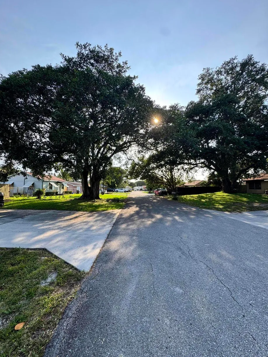 3344 Plaza Place, Lake Worth, FL 33462 Property for sale