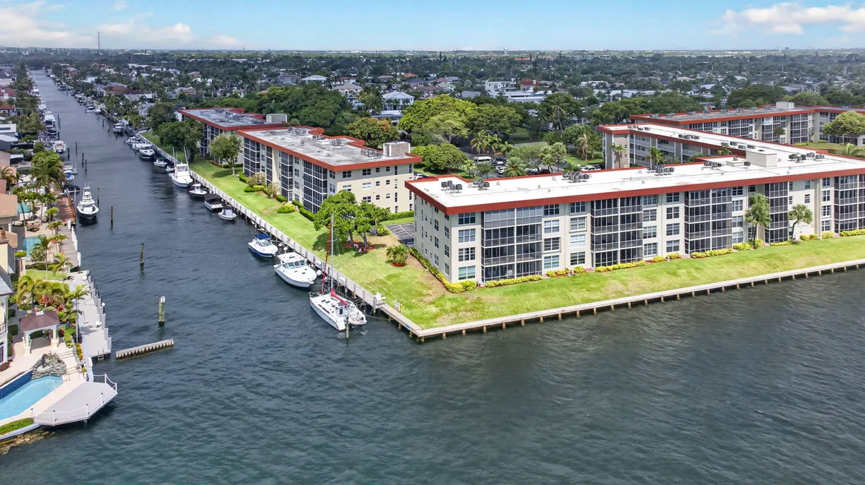 3100 NE 48th Court #214, Lighthouse Point, FL 33064 Property for sale