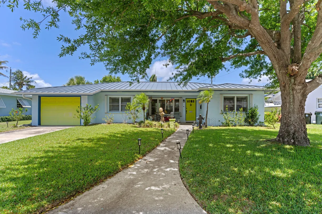 146 Vassar Drive, Lake Worth Beach, FL 33460 Property for sale