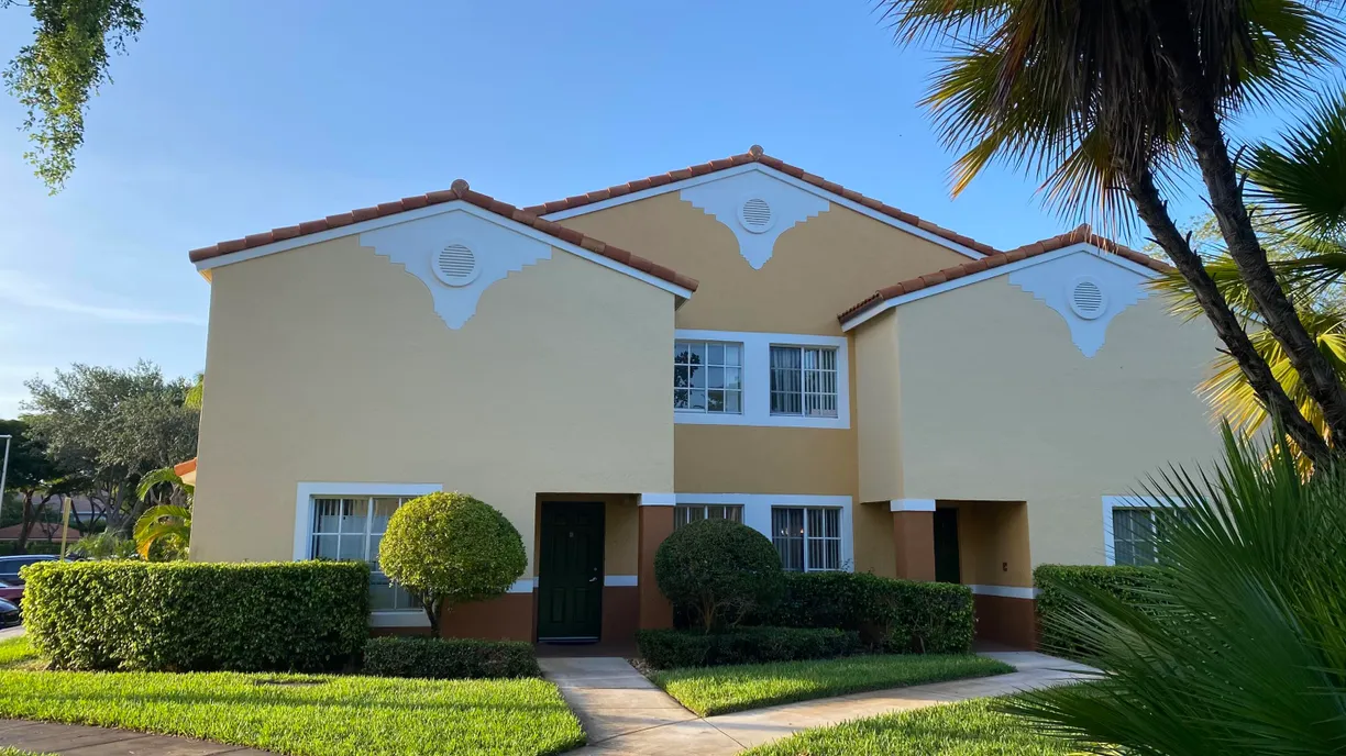117 Yacht Club Way #111, Hypoluxo, FL 33462 Property for sale