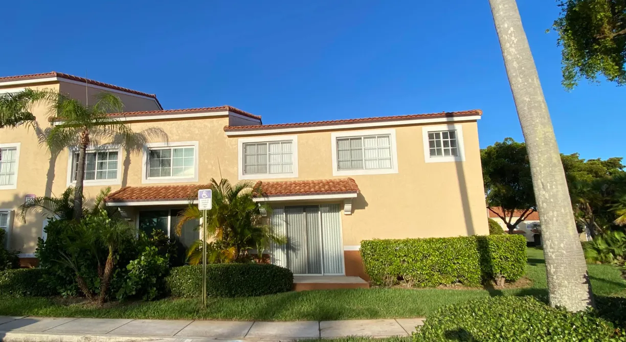 117 Yacht Club Way #111, Hypoluxo, FL 33462 Property for sale