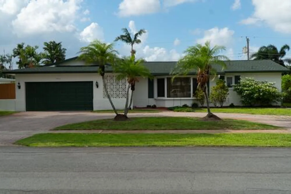 5541 SW 7th Street, Plantation, FL 33317 Property for sale
