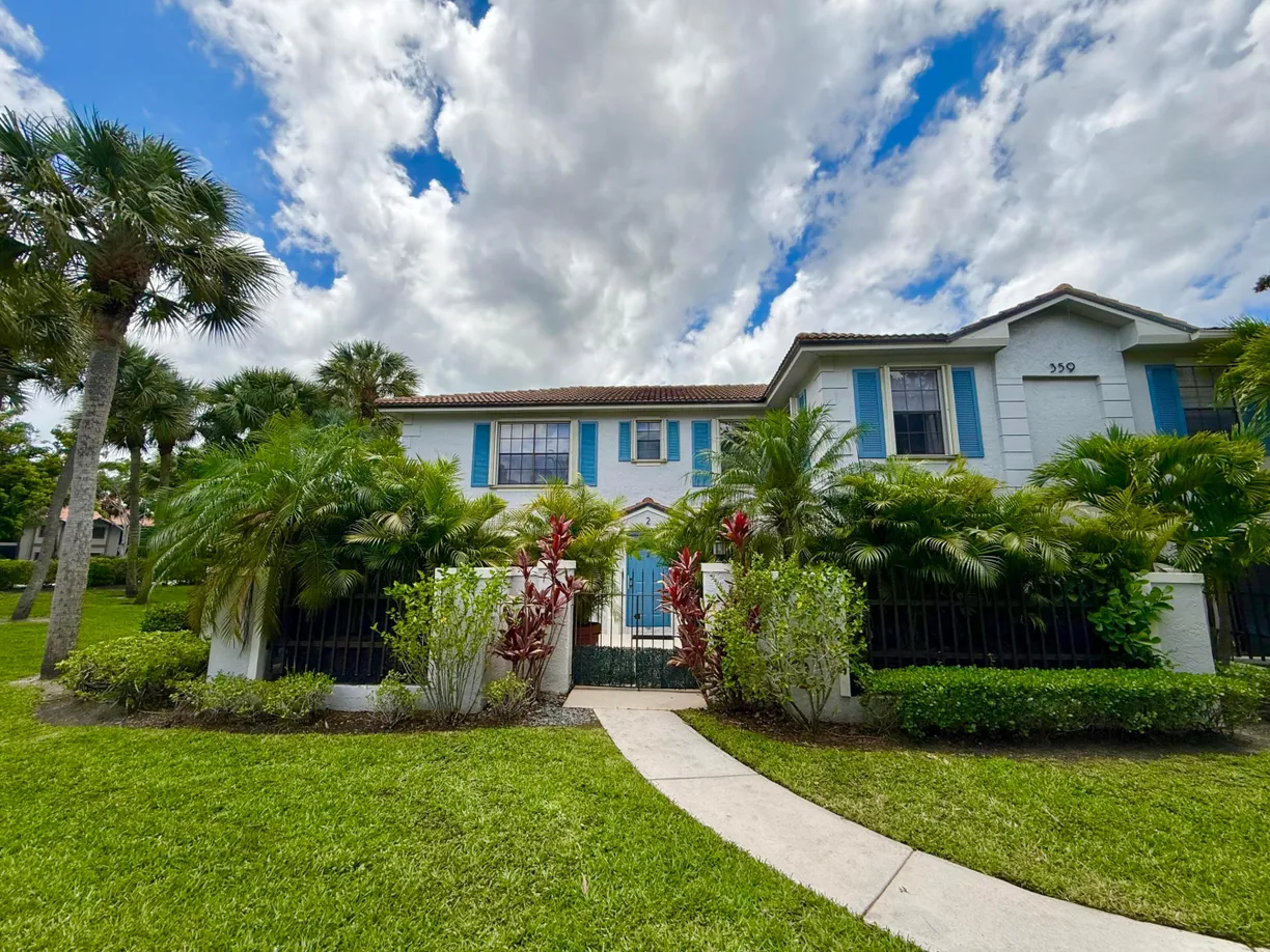 359 Prestwick Circle #2, Palm Beach Gardens, FL 33418 Property for sale