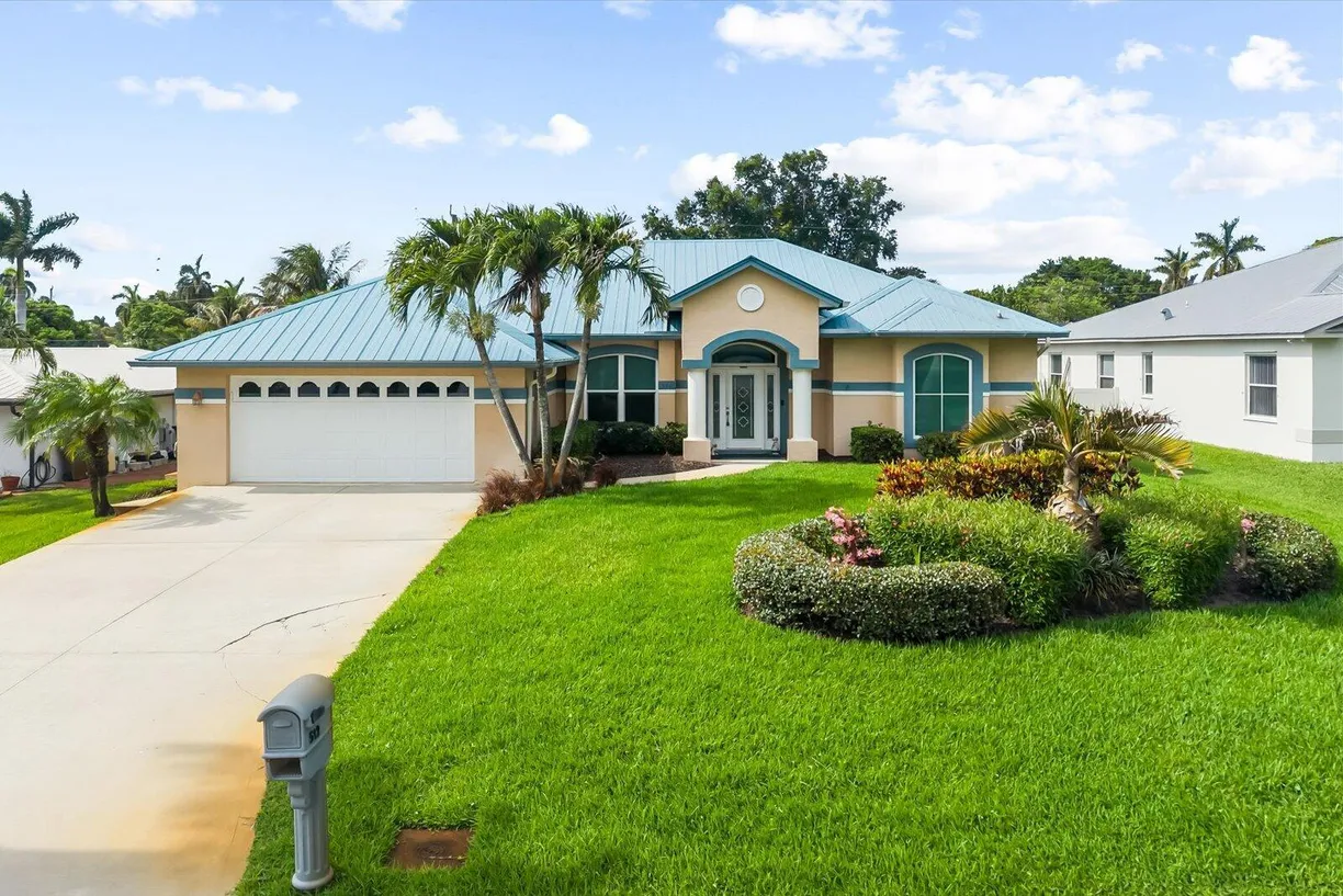 512 SW South Carolina Drive, Stuart, FL 34994 Property for sale