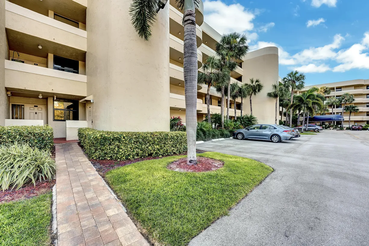 1850 Homewood Boulevard #1030, Delray Beach, FL 33445 Property for sale