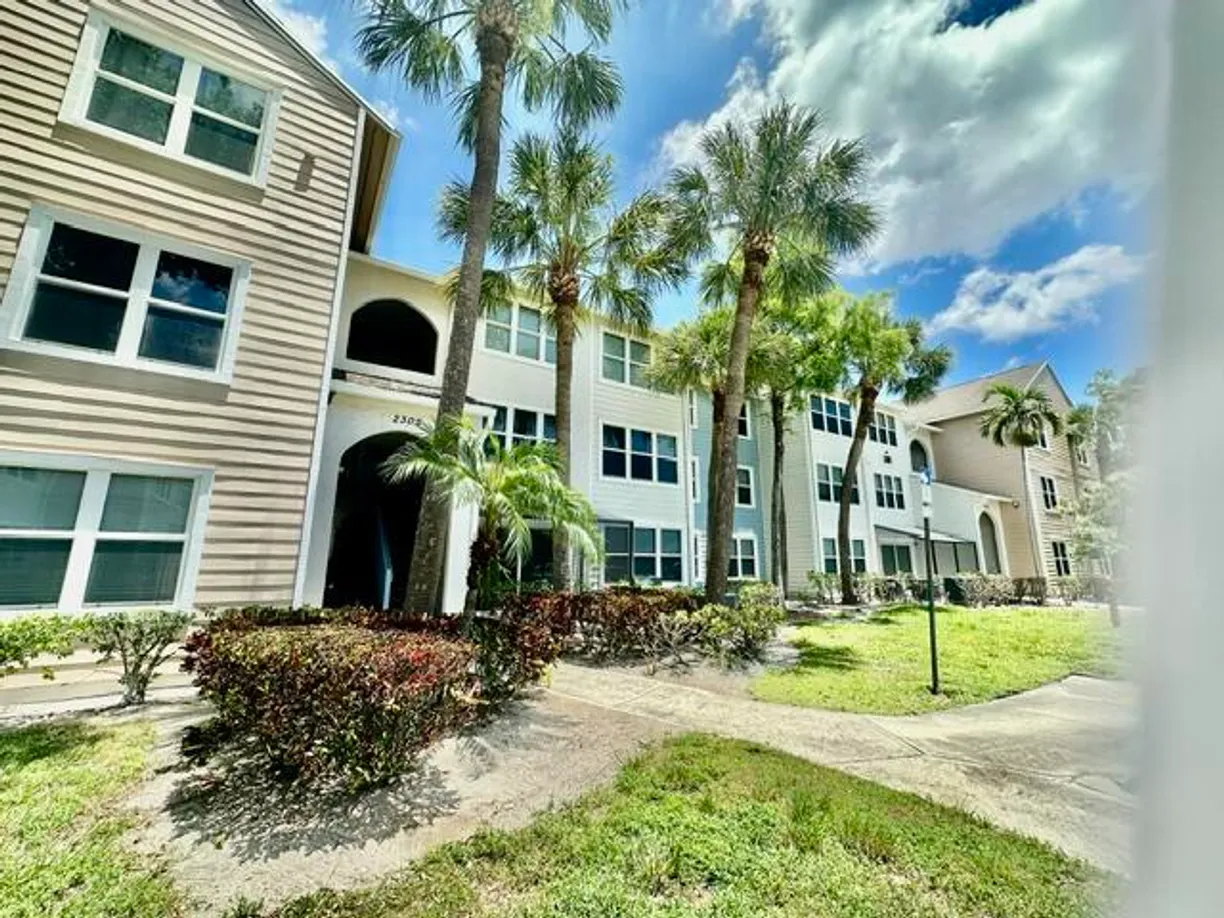 2305 S Congress Avenue #11, Boynton Beach, FL 33426 Property for sale