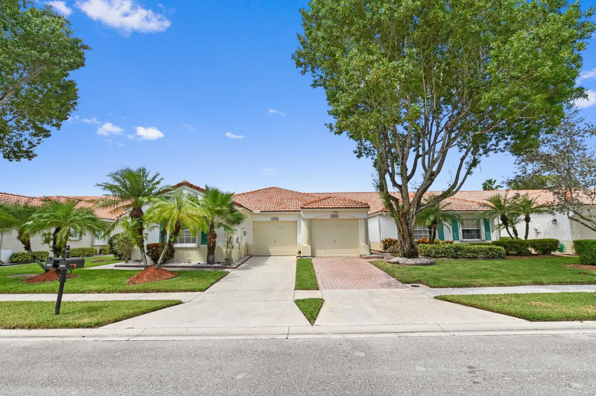 6077 Lake Hibiscus Drive, Delray Beach, FL 33484 Property for rent