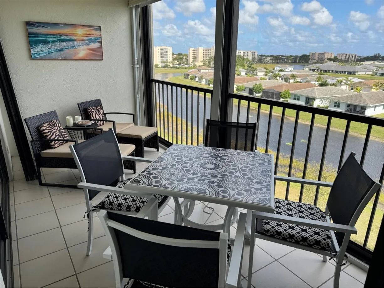 7260 Kinghurst Drive #606, Delray Beach, FL 33446 Property for sale