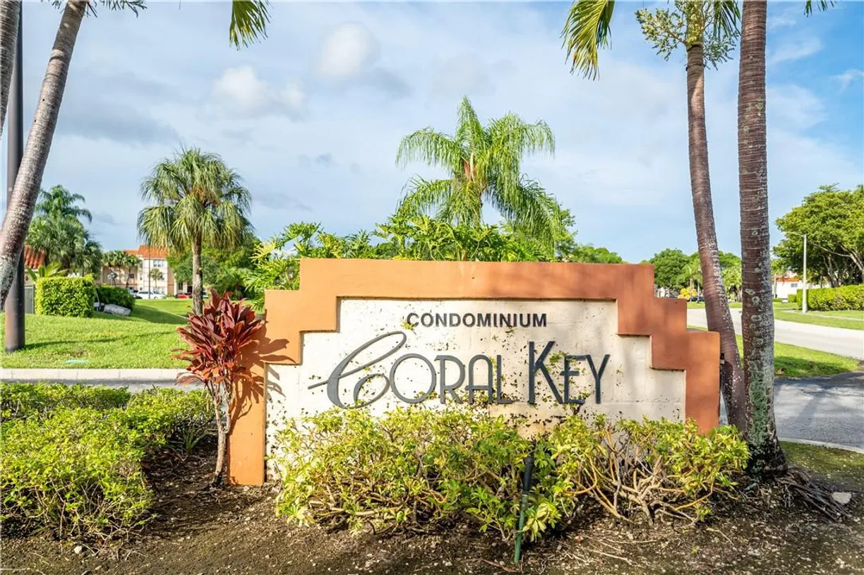 3350 Pinewalk Drive #1424, Pompano Beach, FL 33063 Property for rent