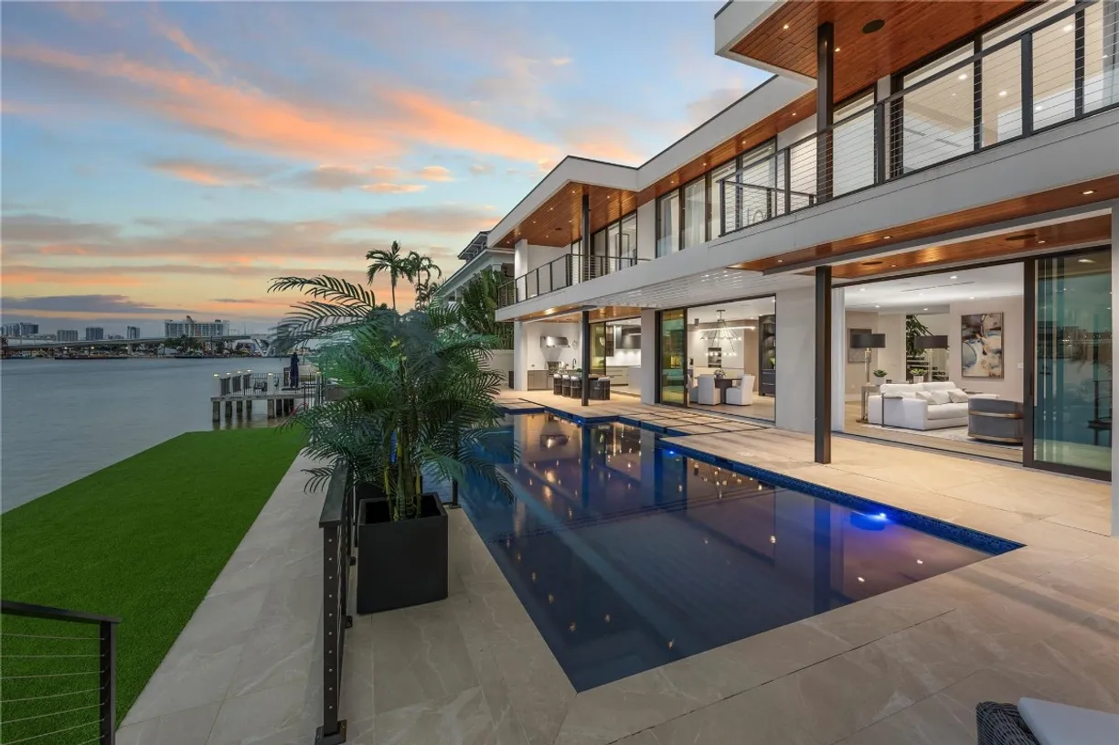 1957 Harbourview Drive, Fort Lauderdale, FL 33316 Property for sale