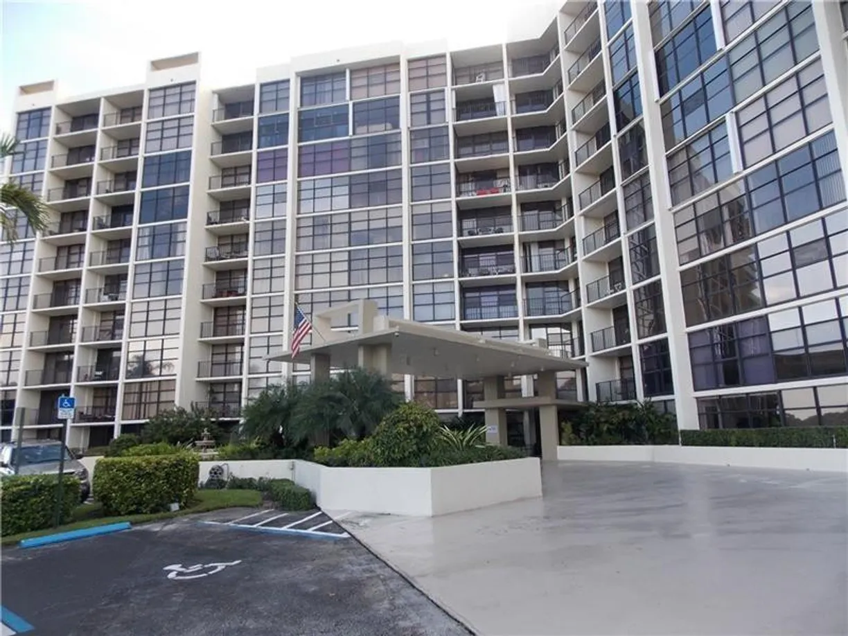 600 Parkview Drive #531, Hallandale Beach, FL 33009 Property for sale