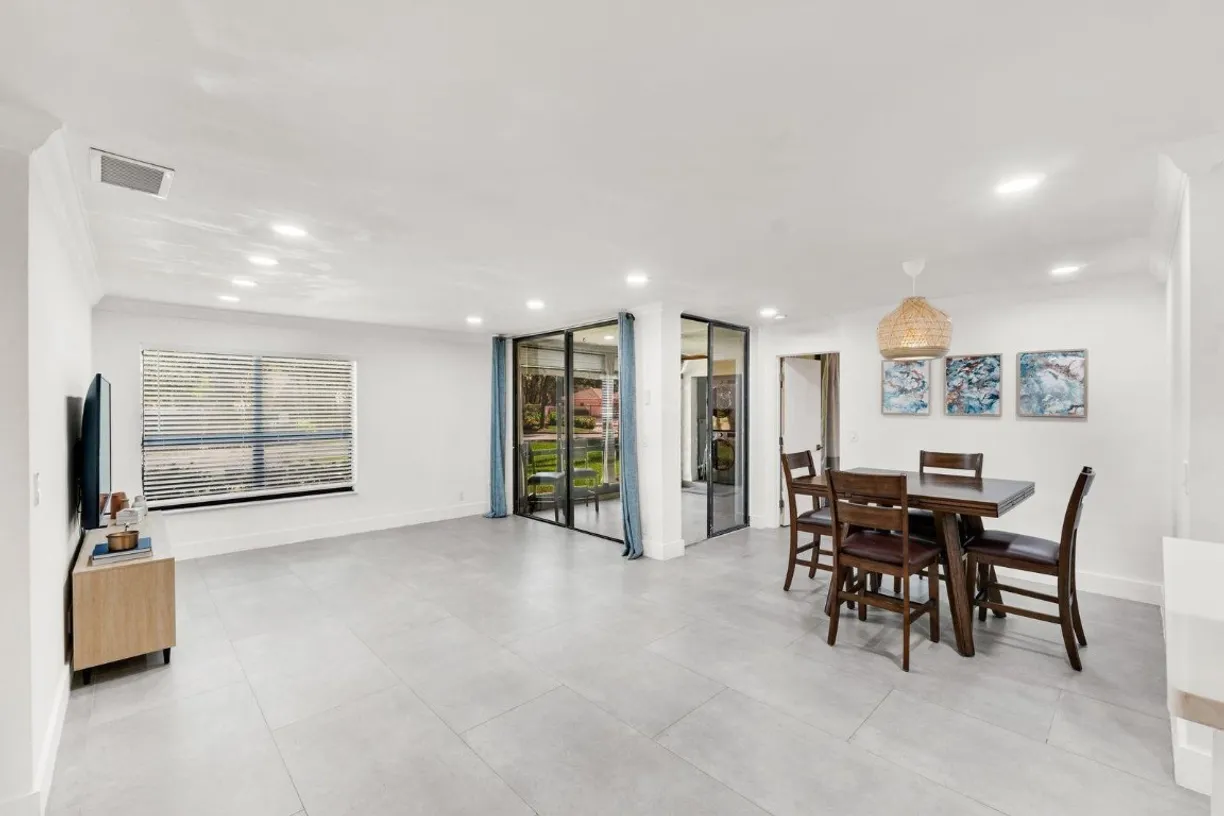 4125 S Carambola Circle #2126, Coconut Creek, FL 33066 Property for sale