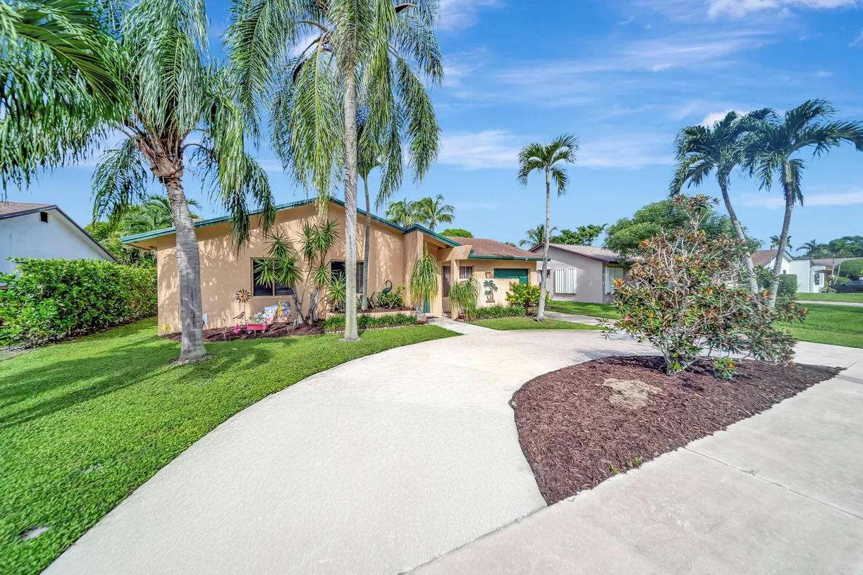 22699 SW 53rd Ave, Boca Raton, FL 33433 Property for sale